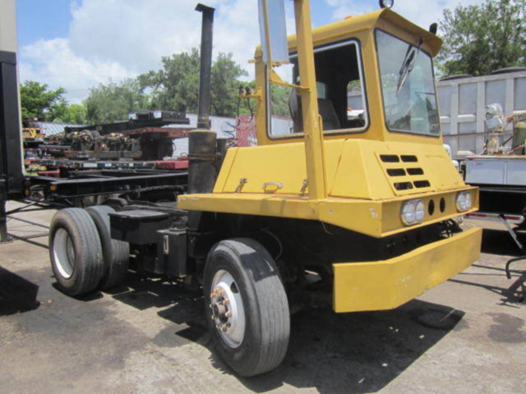 CAPACITY TJ5000 Yard Mule - USA Transequipment Corp